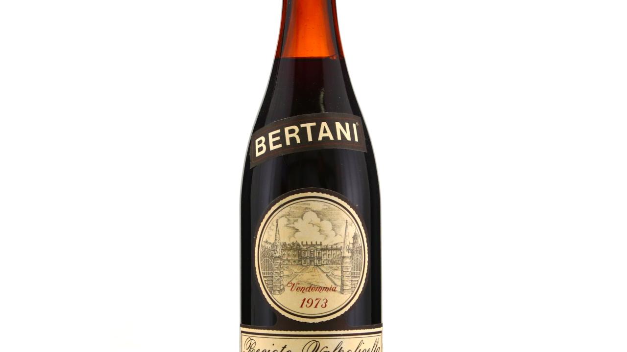 Bertani 1973 Recioto Della Valpolicella Classico Superiore Wine | Wine ...